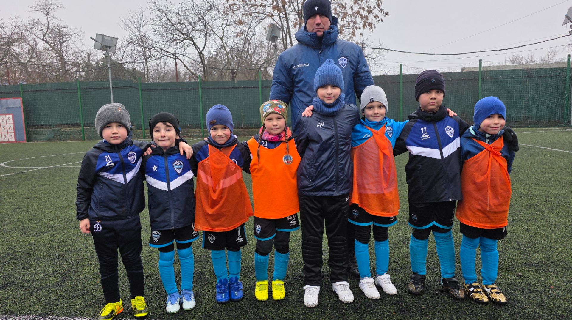 24.01.26-товарищеский матч ДСК "Фарватер" синие г. Севастополь : ДЮФК г. Севастополь 2019 г.(1 тайм)