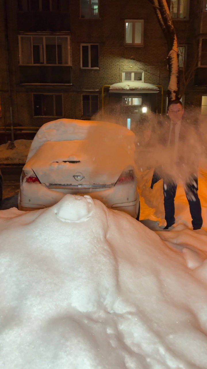 Огромная сосулька рухнула прямо на автомобиль #aleksey_mercedes #авто