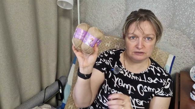 Запись эфира распаковки посылки с пряжей