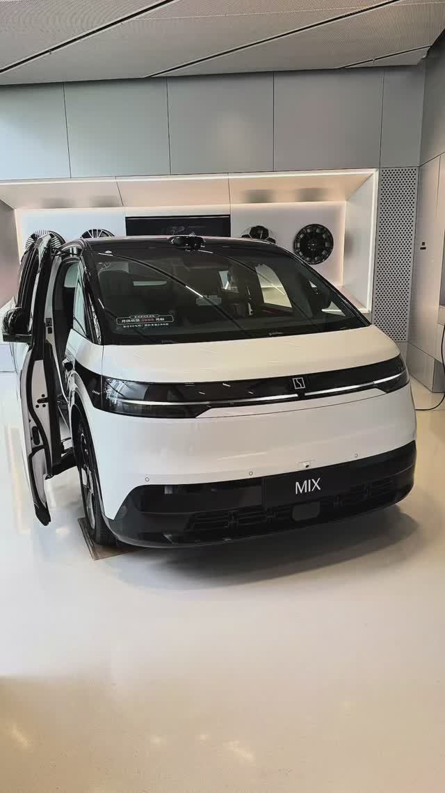 ZEEKR MIX: будущее уже в продаже 🔋🇨🇳