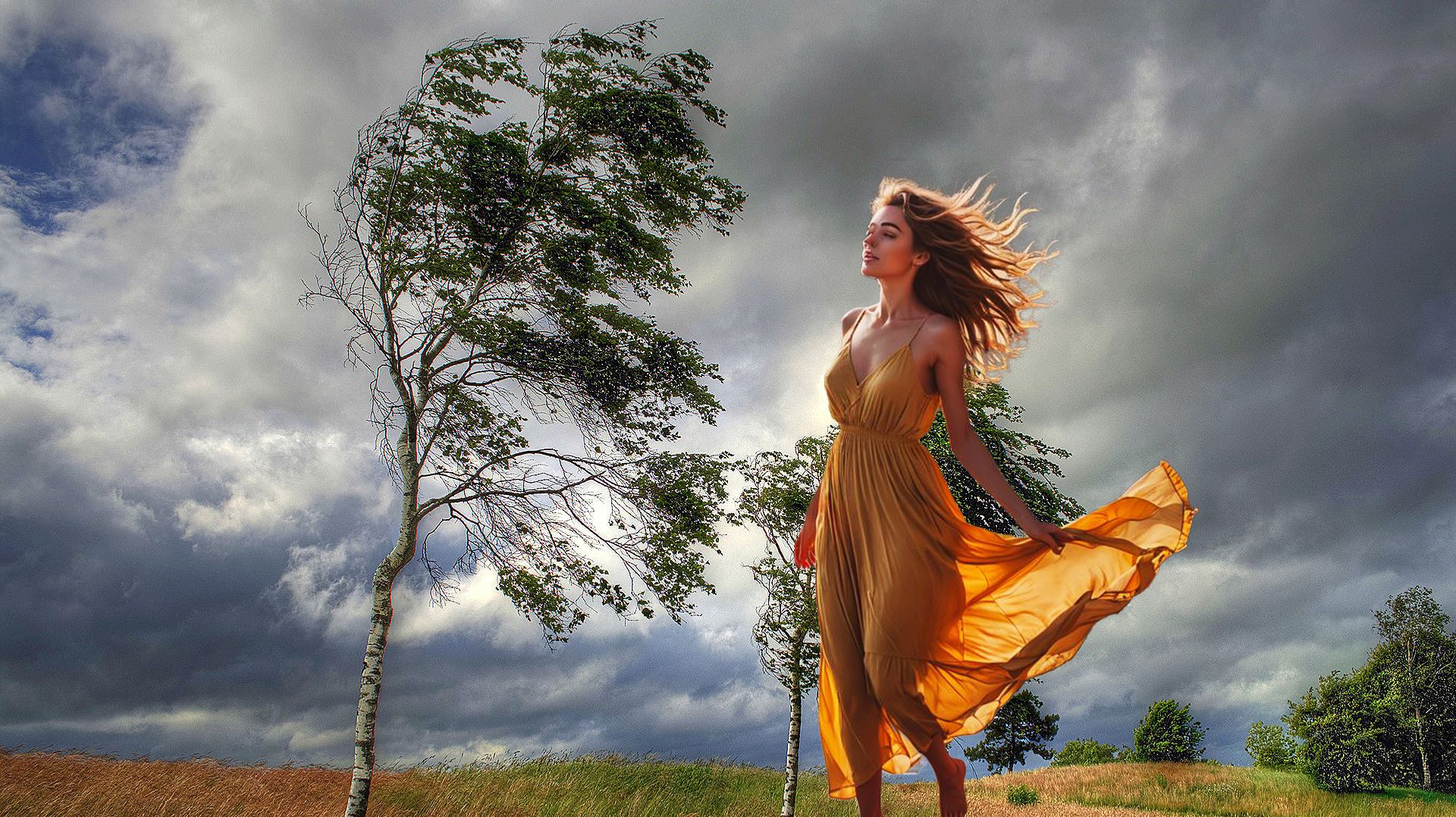 В подворотне осень с ветром  танцевала     Елена Карпук