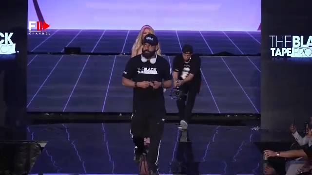 Горячий подиум LIVE: Ленточки и белье на супер-моделях 🔥 Практически голые тела в прямом эфире!