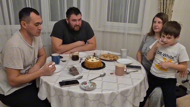 Торт и день рождения канала