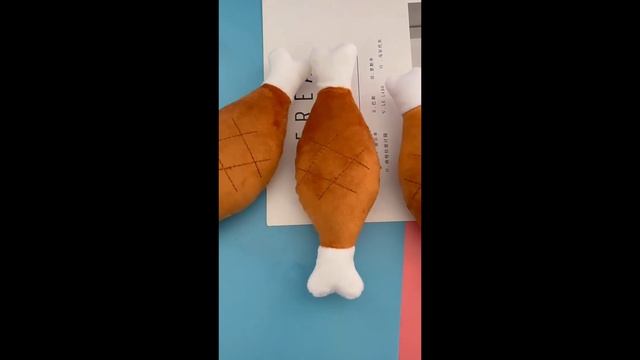 Плюшевая игрушка-пищалка для собак