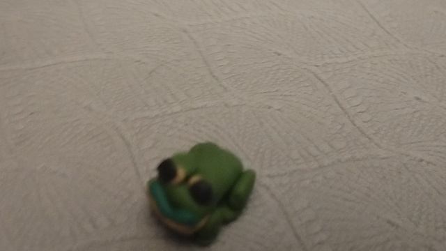 Я слепил игрушку из пластилина из майнкрафта «жабка»