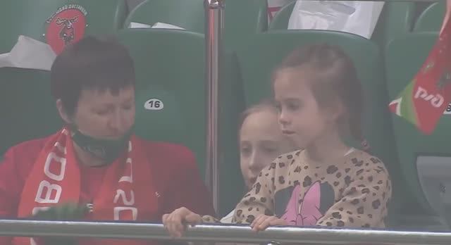 Мы с внучками на Локо