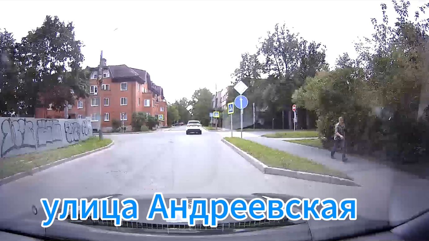 ул. Андреевская из окна авто Великий Новгород