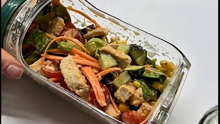 Теперь ПП легко брать с собой и худеть с удовольствием...🥗🍗🍅😋