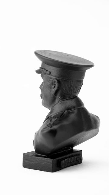 Бюст чугунный "Сталин И.В.". Артикул 200144. https://феникс.art