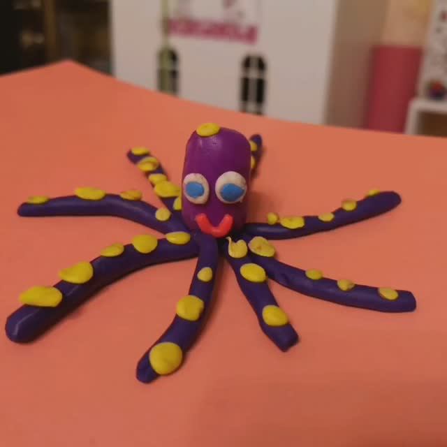 Осьминог из пластилина