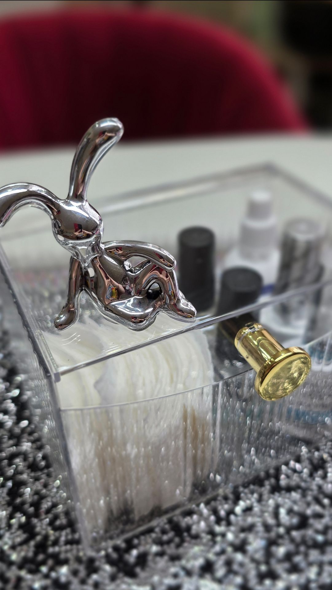 Удобный и компактный органайзер для хранения необходимых мелочей