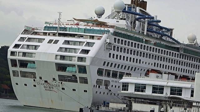 лайнер Star Voyager