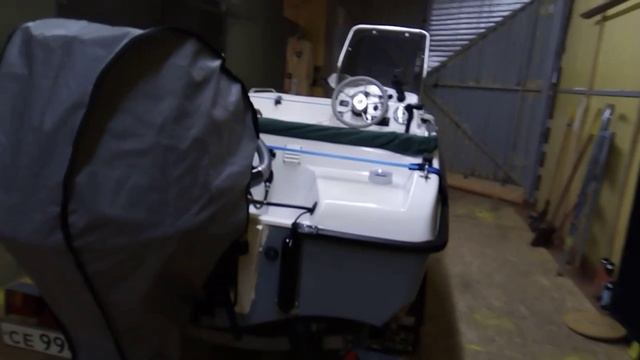 Кайман 400 с мотор гайд посередине