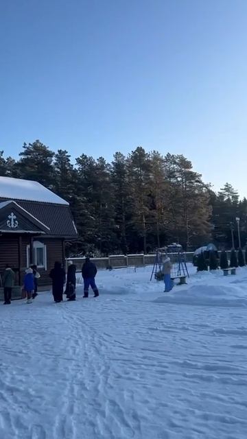 В храме деревни Торошино