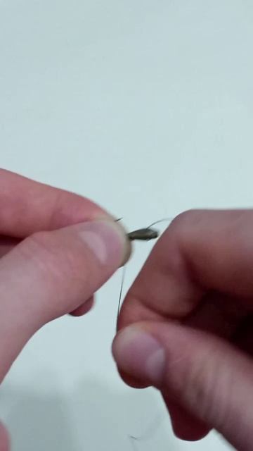 Как привязать мормышку к леске.