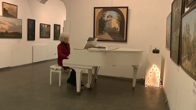 09 Отрывок из традиционной оперы "Нефритовый браслет" . Зоя Гольцман