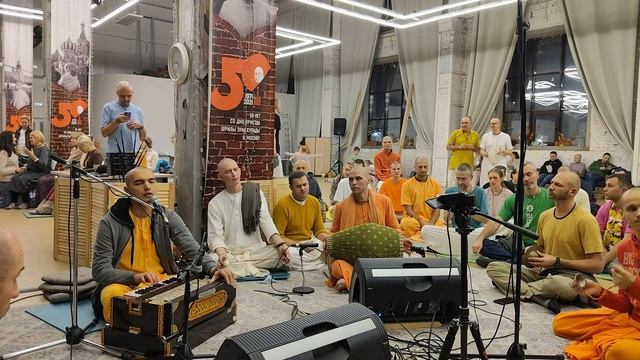 Киртан Прана Гауранги прабху на программе посвященной санкиртане