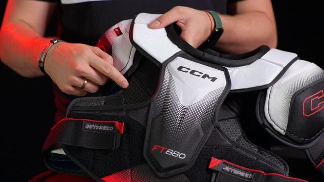 CCM Jetspeed FT880 — полупрофессиональный нагрудник для комфорта и защиты на льду | Обзор 2025