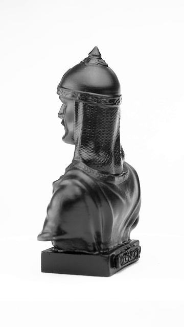 Бюст чугунный "Александр Невский". Артикул 200142. https://феникс.art