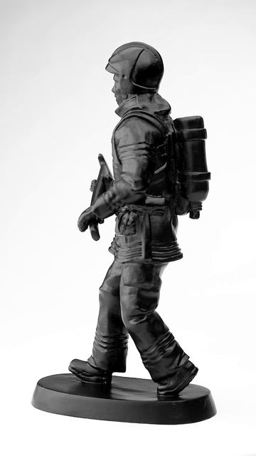 Статуэтка чугунная "Спасатель". Артикул 200135. https://феникс.art