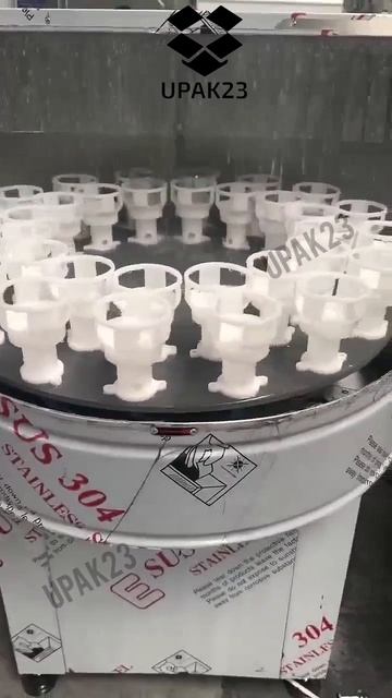 Портативная бутылкомоечная машина на 32 формы (карусельного типа)