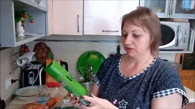 Новогодние поделки моей мамы / Проказница Мия / Покупки перед новым годом / Архивное видео