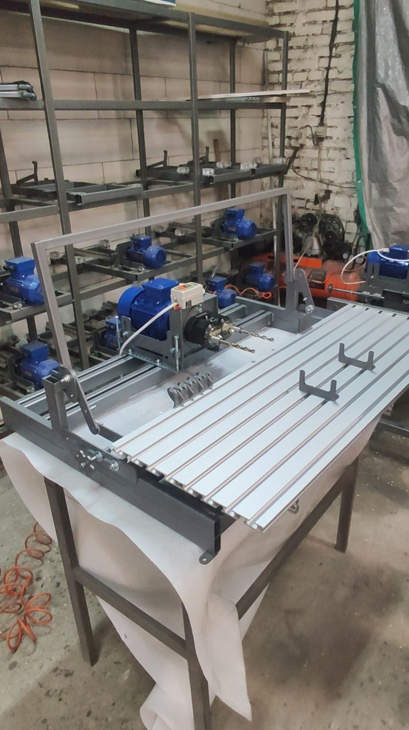 Сверлильный станок серии "Модернизированный" с РУЧКОЙ и двумя сверлами.