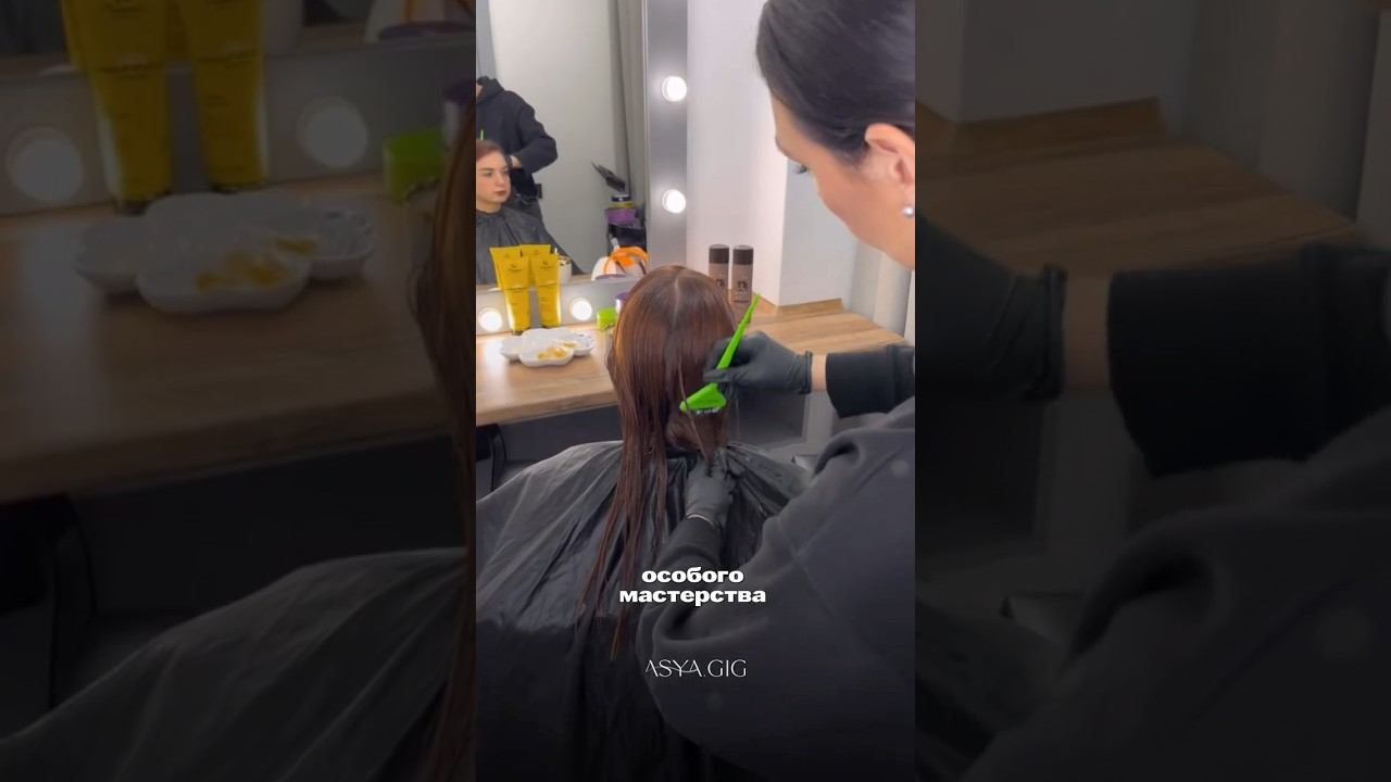 Попросила парикмахера переделать работу