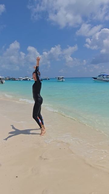 пляж острова Фулиду и буркини