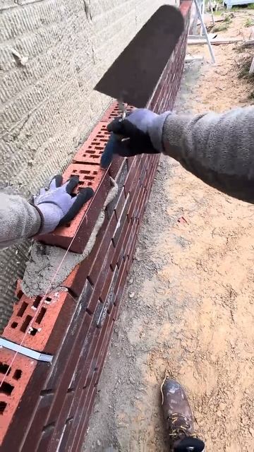 Кладка кирпича#Shorts