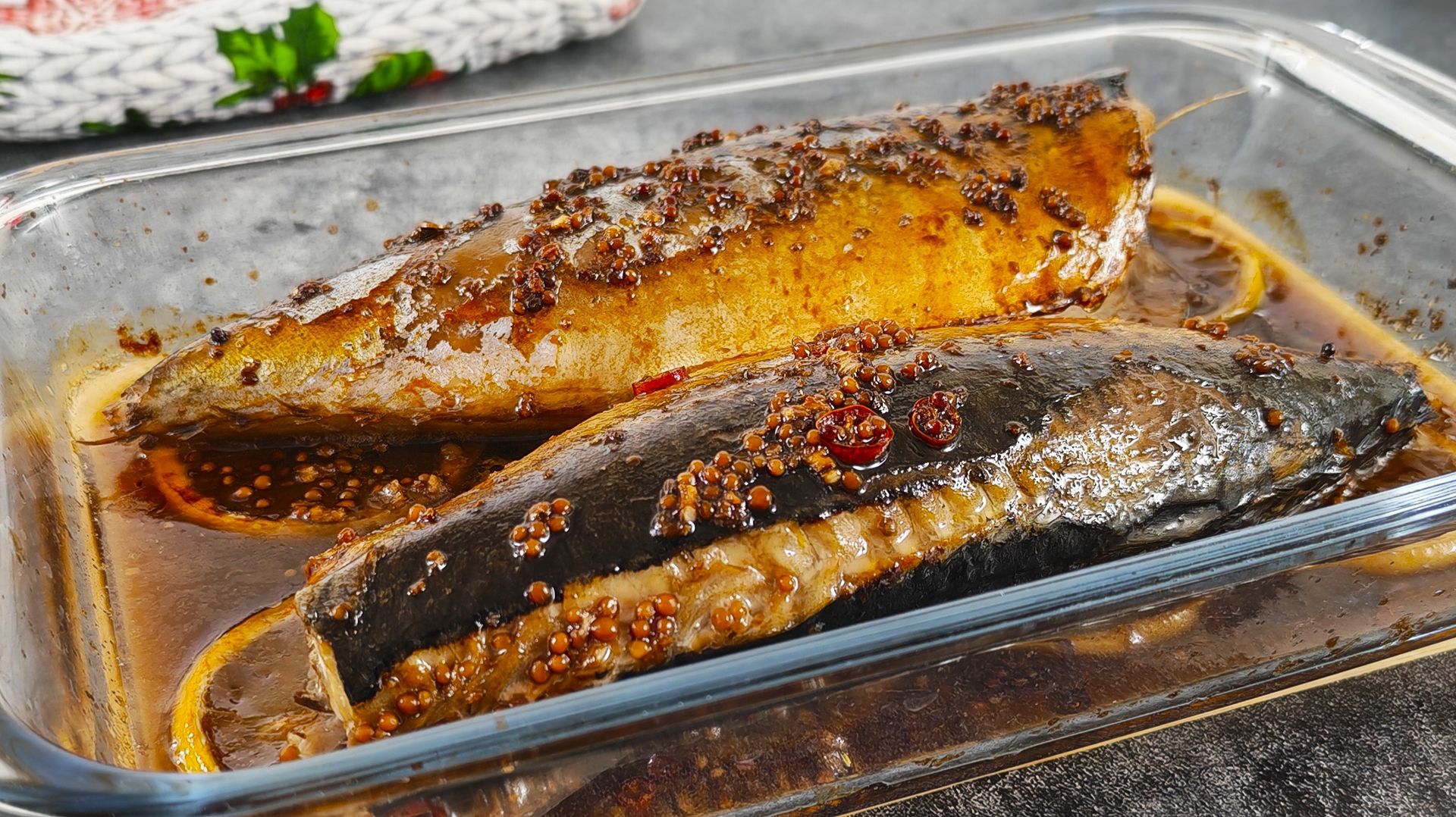 Скумбрия в духовке, как на мангале. Проверенный рецепт