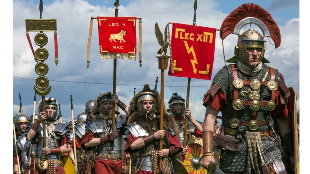 Грюнфельд-Б:    8.Лb1/..Ке5-1