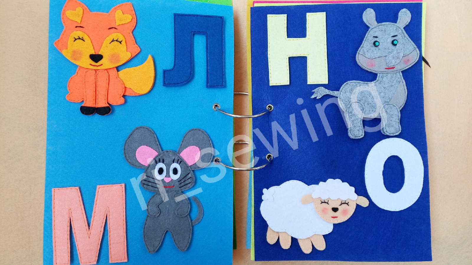 Живая азбука книга из фетра