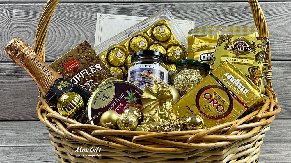 Новогодняя подарочная корзина «Золотая лошадь»
