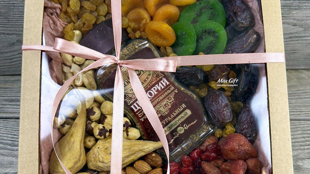 Подарочная корзина «За орешками»