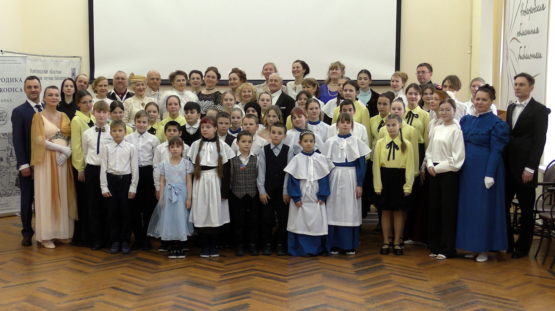 сюжет Новгородского областного телевидения о зимнем городском бале "Записки гимназистки"