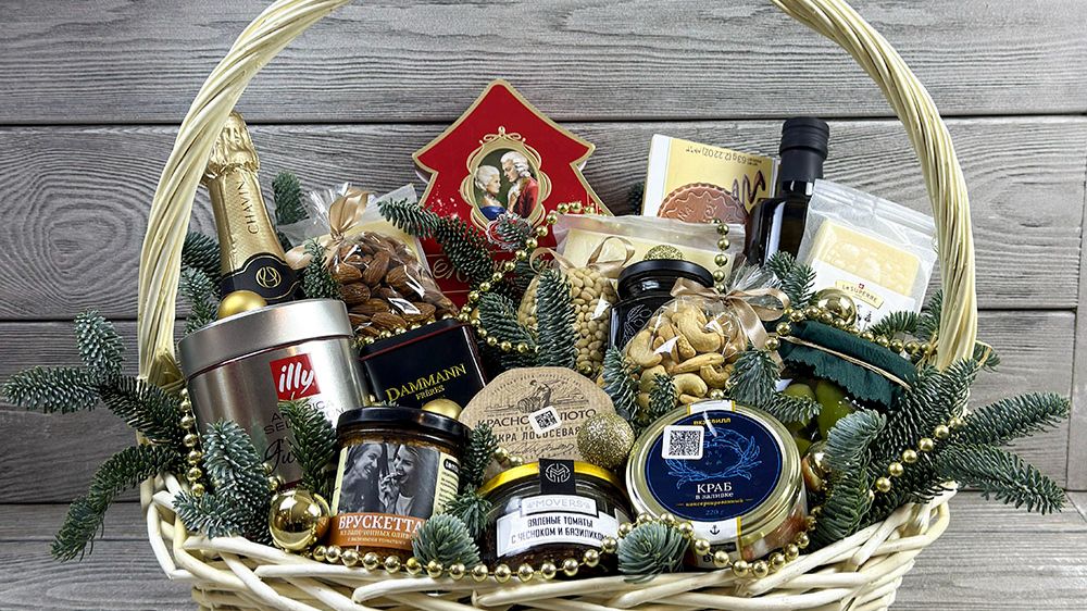 Подарочная корзина «Зимний дворец вкусов»