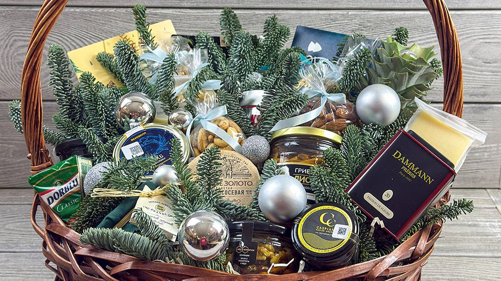Подарочная корзина «Новогодняя династия вкусов»