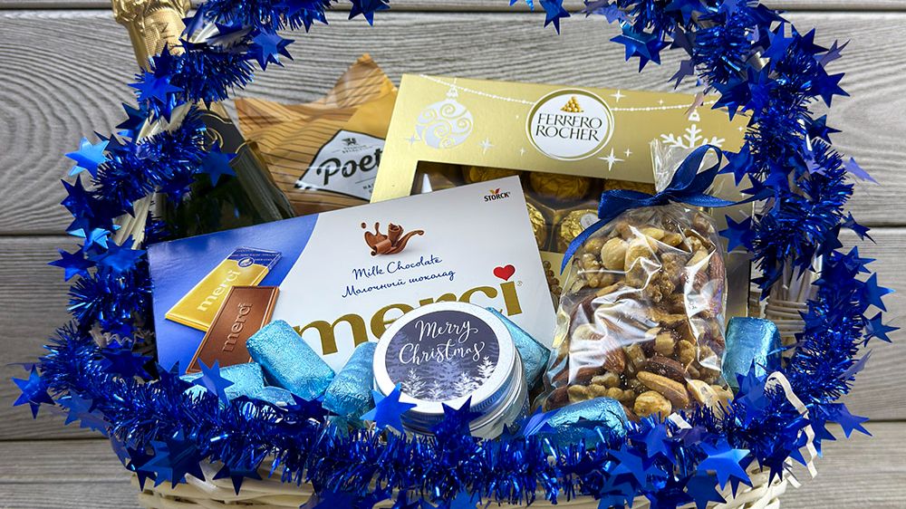 Подарочная корзина «Новогоднее очарование»