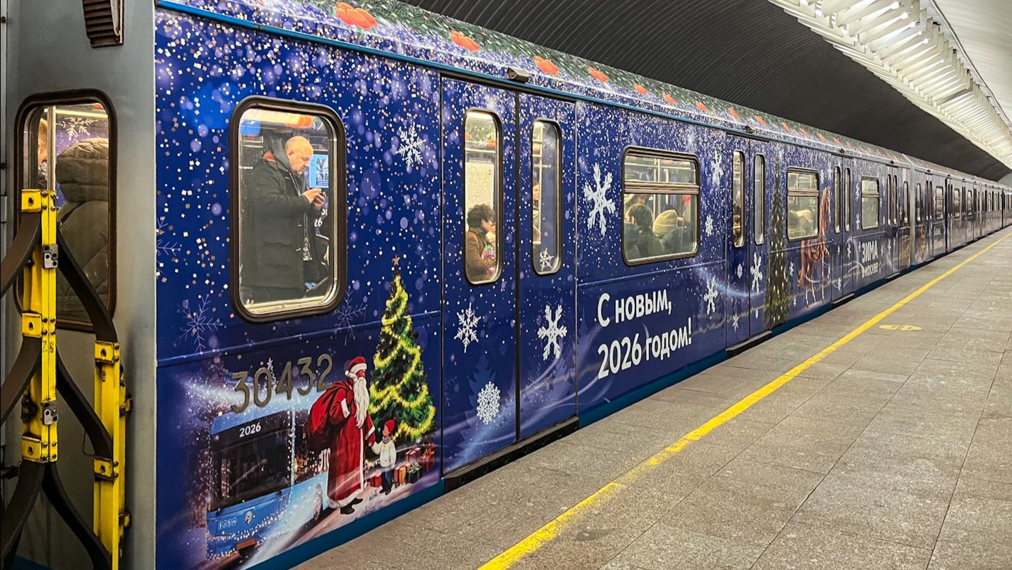 Новогодний состав 81-760 на КРЛ (24.01.2026 г.)