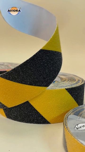 Противоскользящая самоклеящаяся лента жёлто-чёрная AVIORA