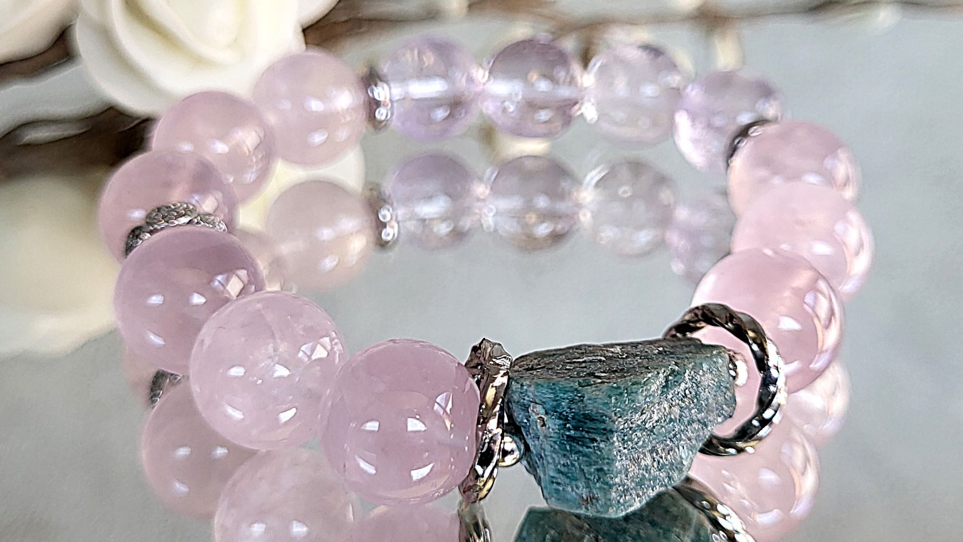 Браслет из аметиста, розового кварца, амазонита