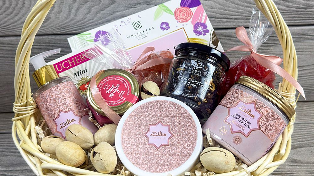 Подарочная корзина «Оттенки нежности»