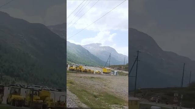 Человек слишком близко подходит. Как поставить границы — Психолог Александра Боровикова