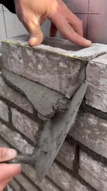 Кладка кирпича#Shorts