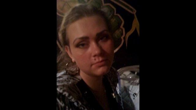 "А, напоследок. я скажу",исполняет Любовь Марухленко