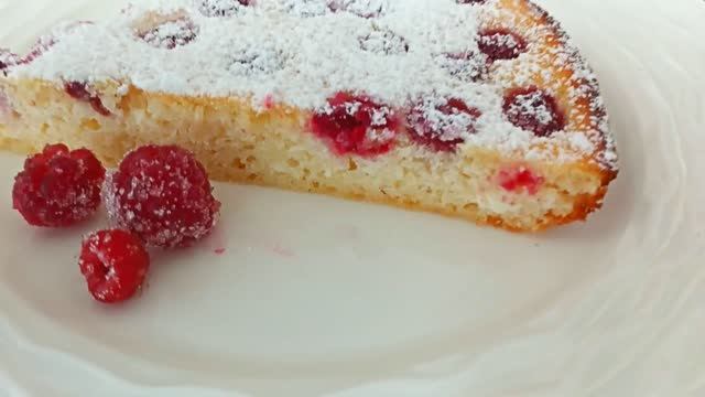 Нежная творожная запеканка с замороженными ягодами Классический рецепт