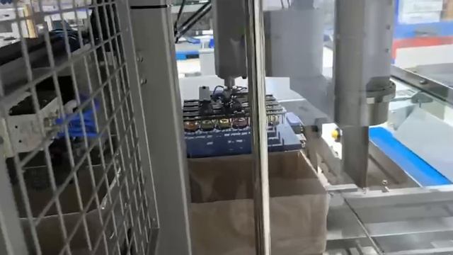 Роботизированная упаковка донатсов в гофротару