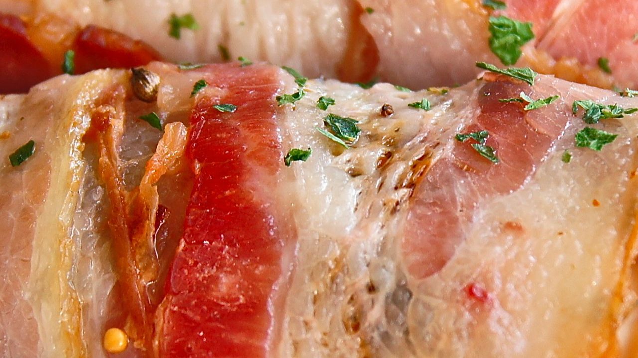 🔥 Грудка в беконе за 20 минут, сочная даже без маринада. Запекаем в духовке!