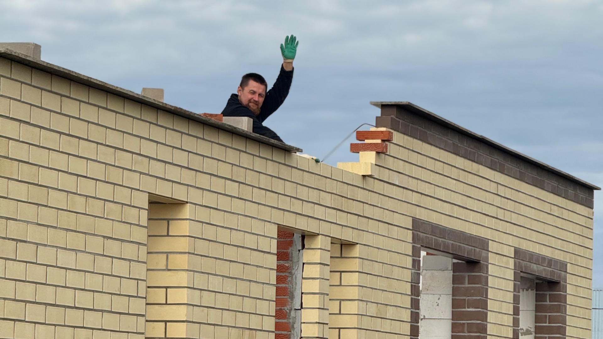 ЖИЗНЬ НА ВЯТКЕ ХОРОША